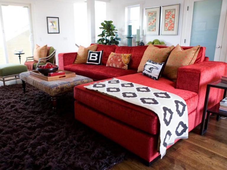 Living room design red sofa - Hawk Haven